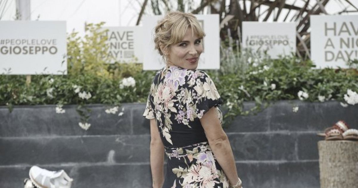 Elsa Pataky: «Me da rabia que Chris no hable español»