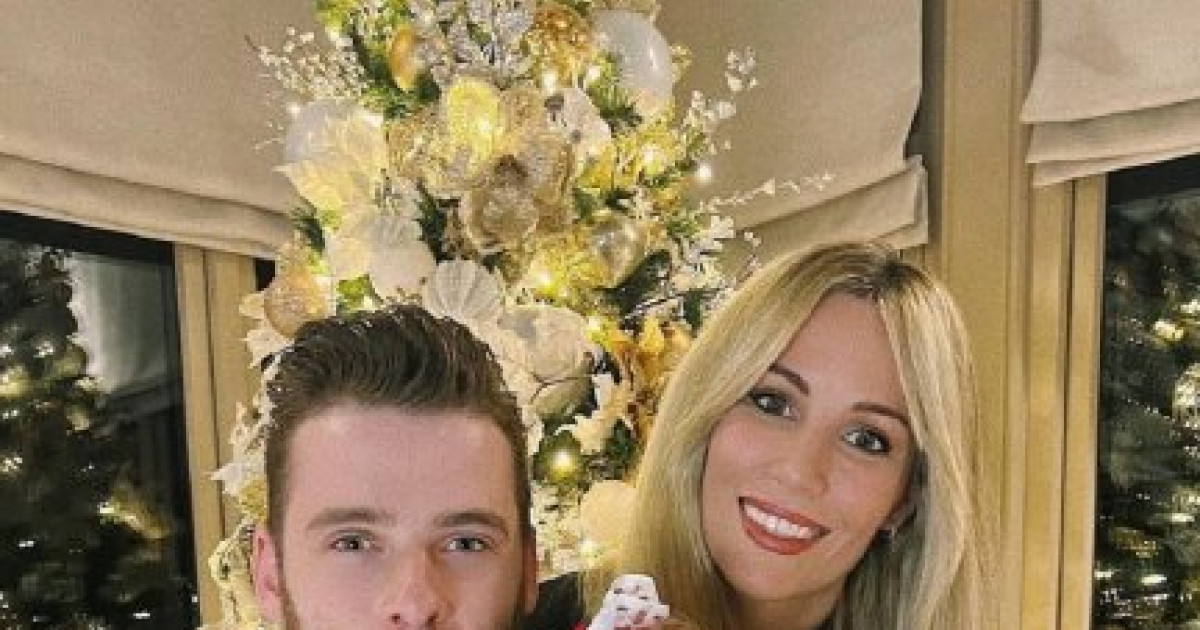 Yanay, la hija de Edurne, luce un divertido 'look' para ir a la playa