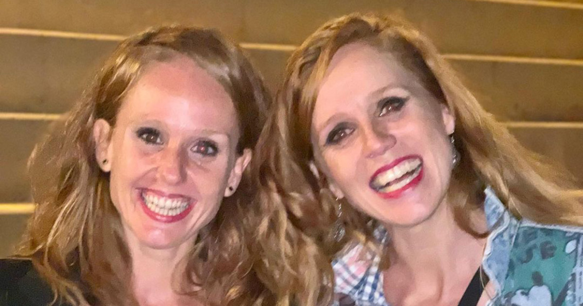 María Castro y su doble, protagonistas de una serie