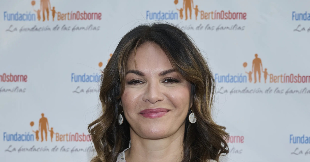 Fabiola Martínez sorprende con su nueva faceta de cantante. ¡Mira el vídeo!