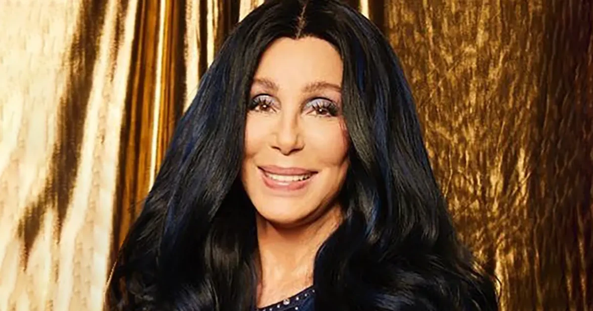 La cantante Cher sigue imparable a los 77 años