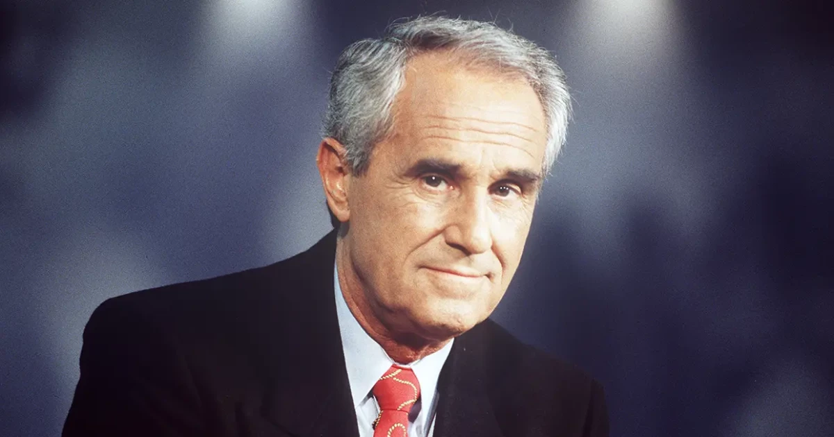 José María Carrascal: la intensa vida del periodista de las mil corbatas