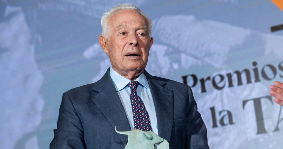 Curro Romero recibe el alta hospitalaria