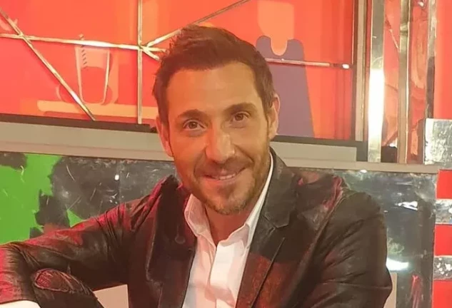 Antonio David Flores anuncia su regreso compartiendo una imagen sin camiseta