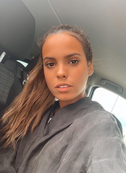 Gloria Camila Presume De Cuerpazo En Bikini