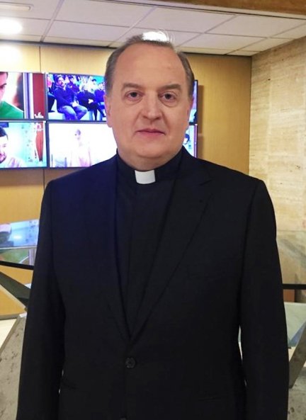 Padre Apeles: "Me automediqué por la depresión y lo mezclaba con alcohol"