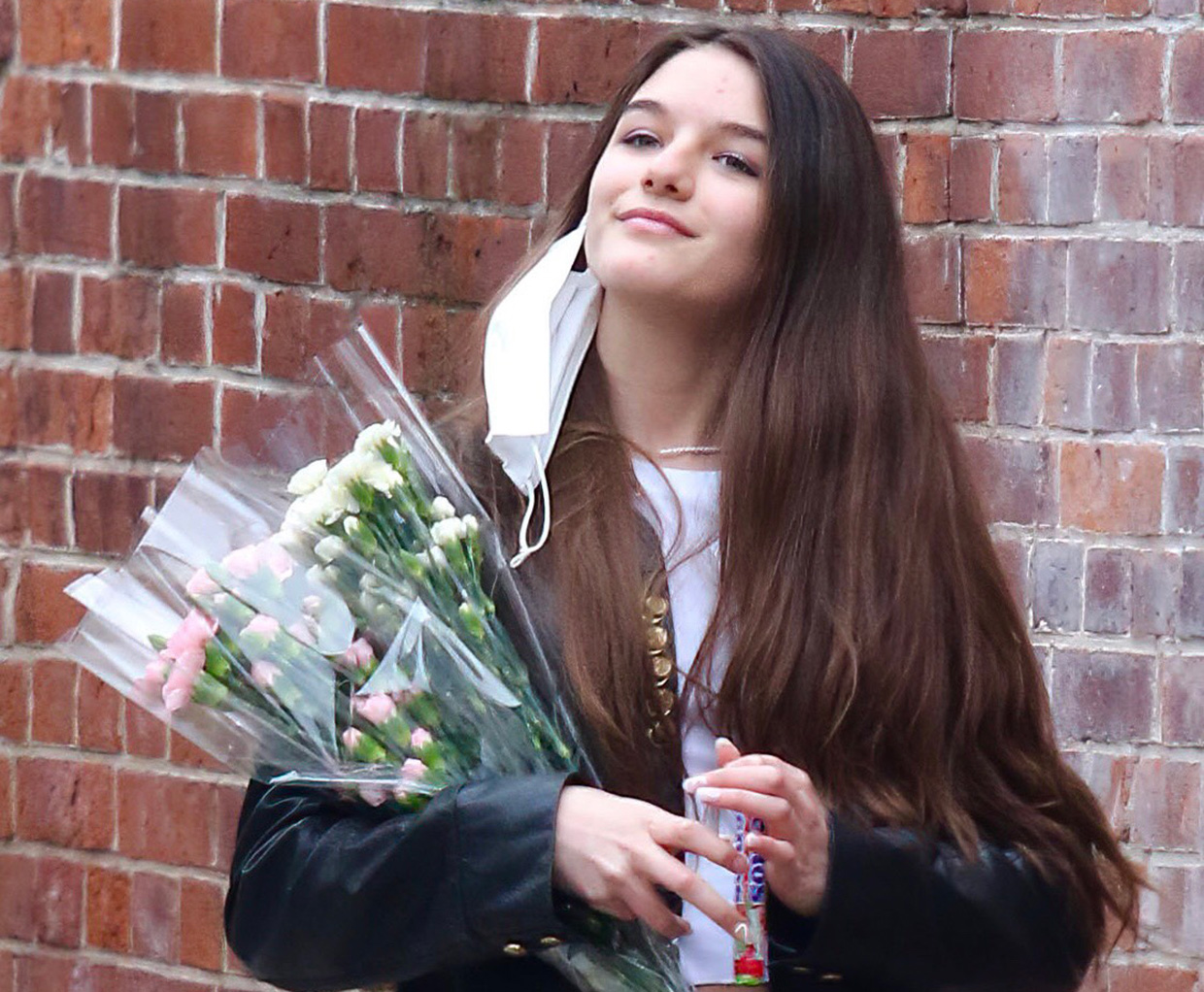 Suri, hija de Tom Cruise y Katie Holmes, debuta en el cine como cantante
