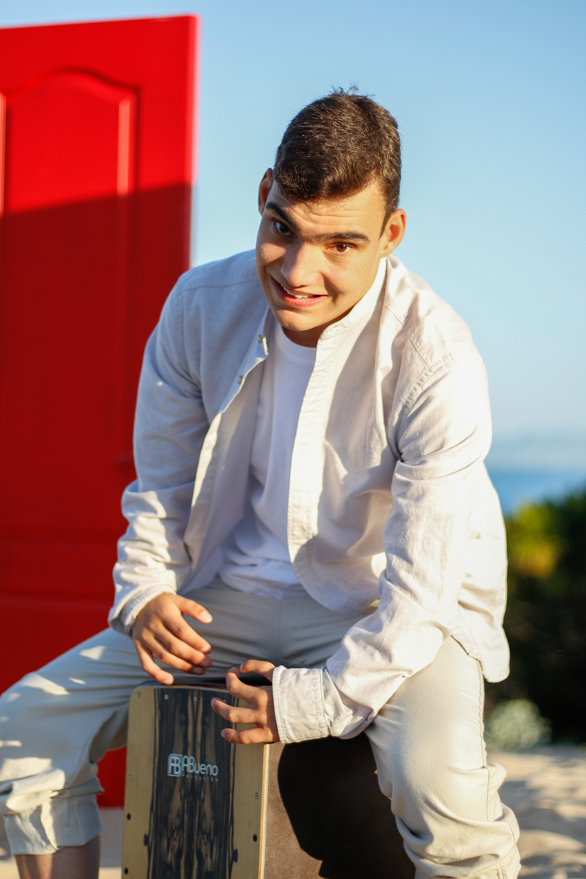 Adrián Martín estrena canción y lanza un mensaje lleno de energía ...