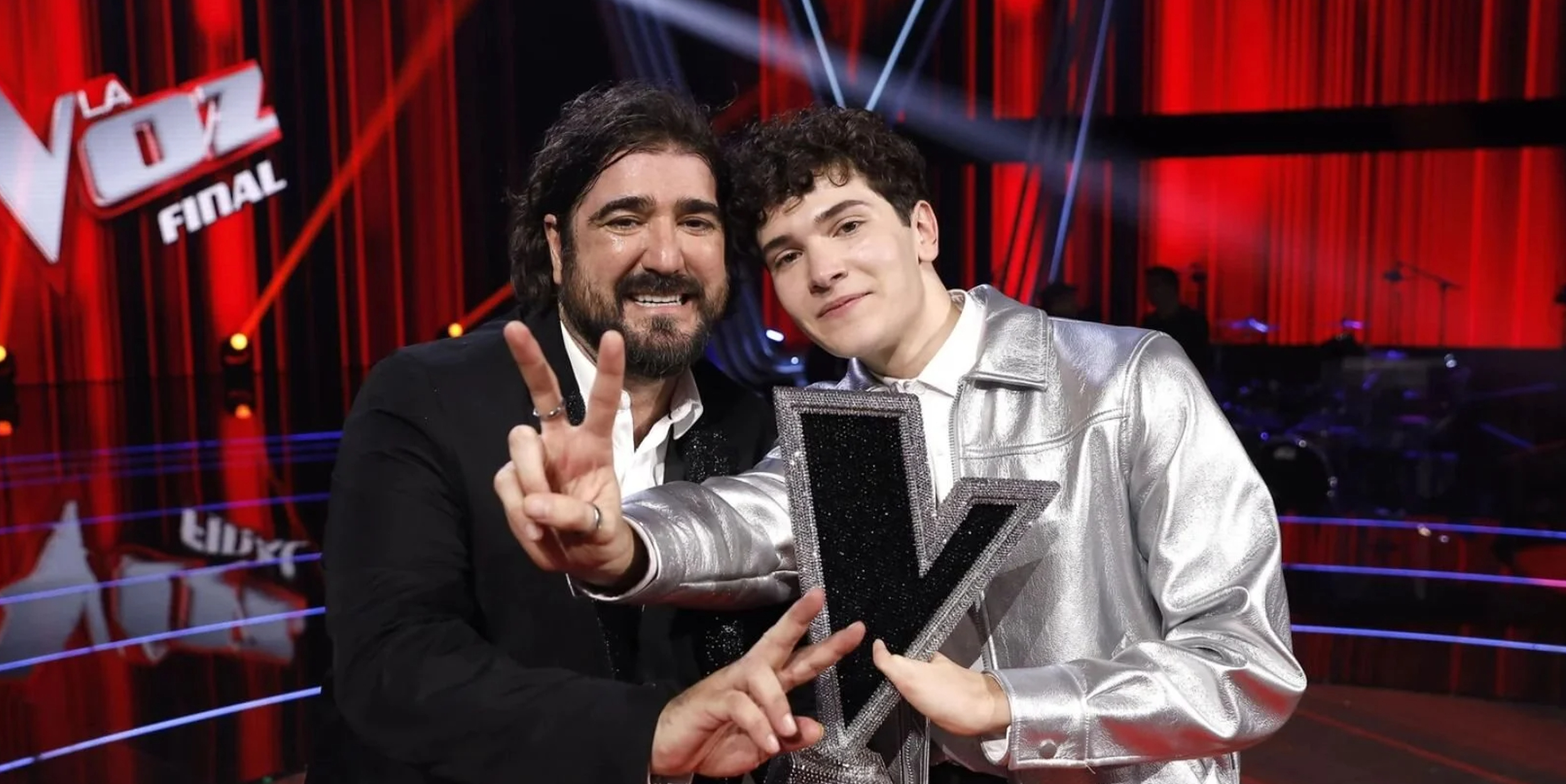 Antonio Orozco celebra la gran victoria de Javier Crespo en 'La Voz'