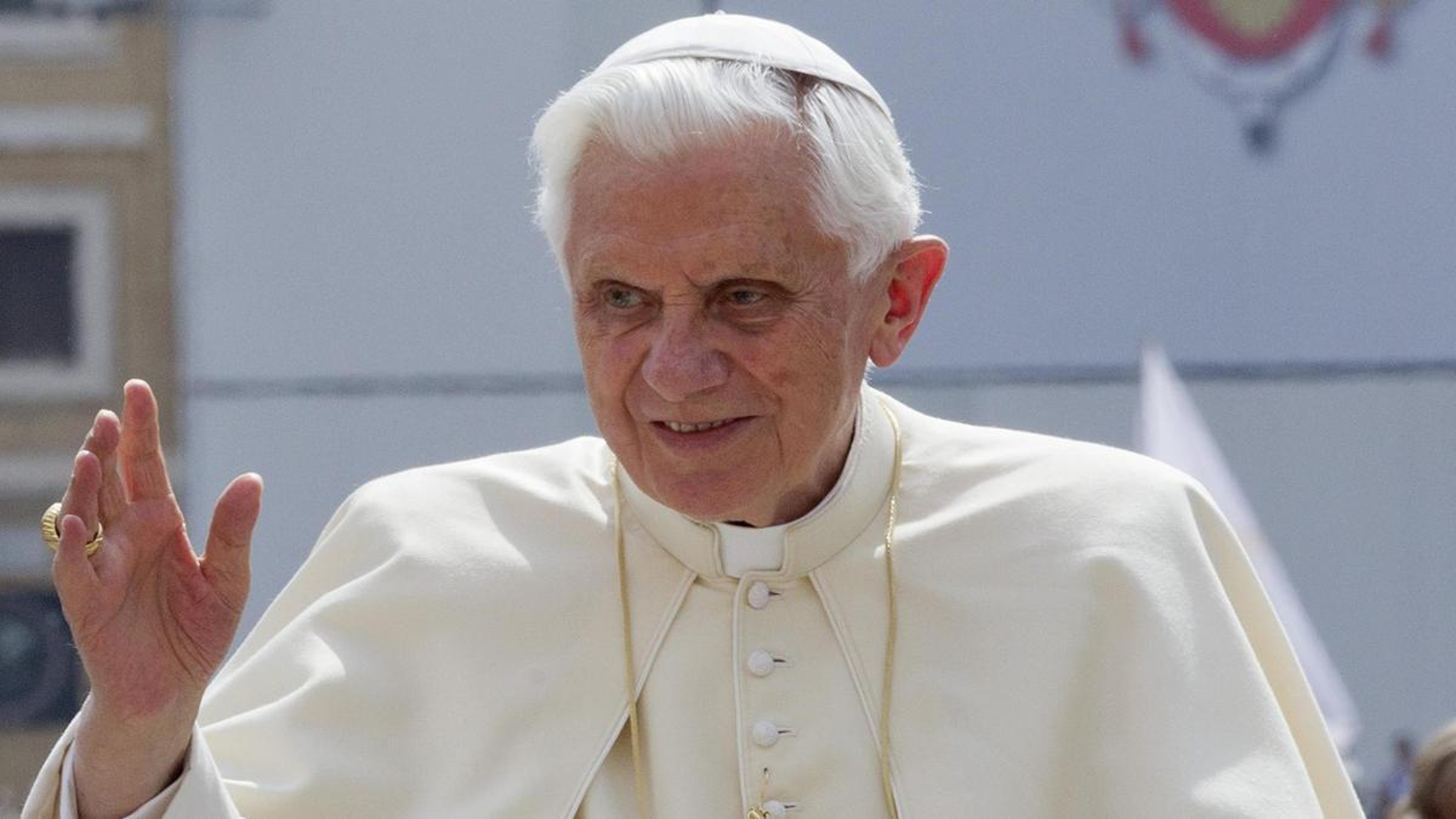 Muere el Papa Benedicto XVI a los 95 años tras una larga enfermedad