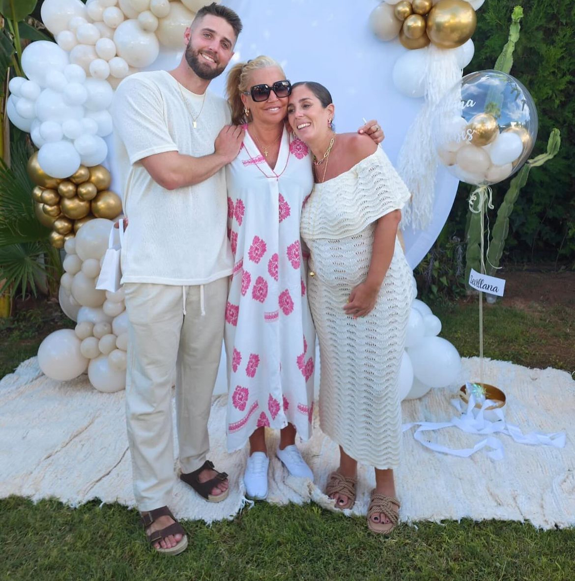 Anabel Pantoja explica con detalle su trabajo en la gira de su tía Isabel