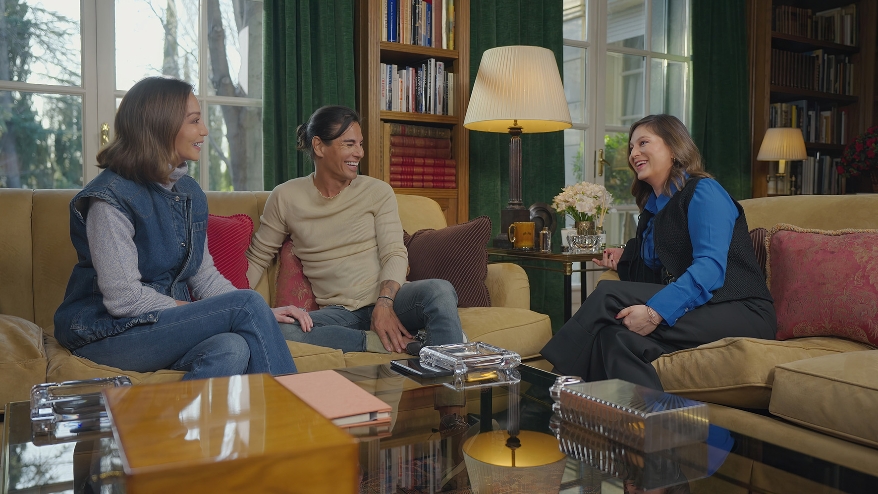 Chábeli Iglesias confiesa quién es el ojito derecho de su madre, Isabel ...